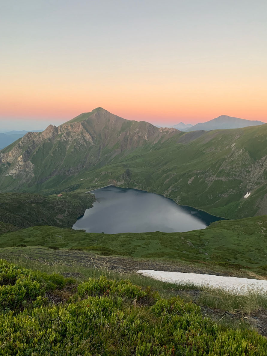 Randonnée Étang d'Araing - Pic de Crabère dans les Pyrénées